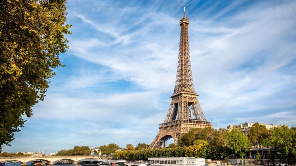 Parisian Delights Tour - Paris Tuktuk Tours - Paris Tuk Tours